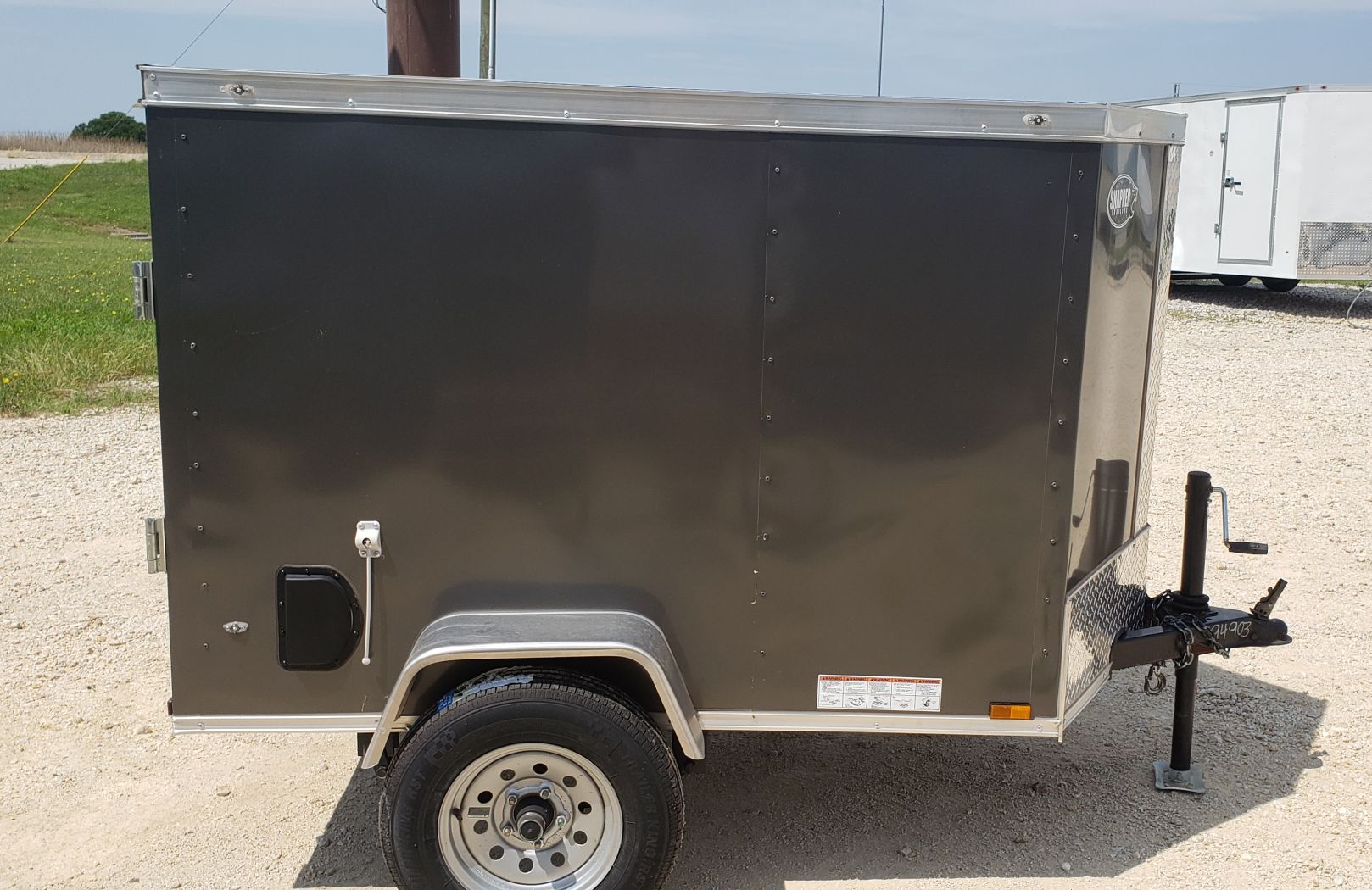 4×8 SA Trailer – White, Single Door, Side Door, and Roof Vent – Snapper ...